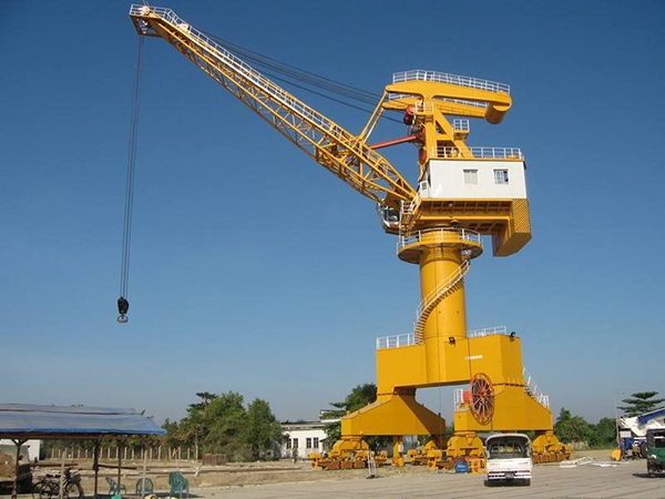 High Quality Robust heavy load capacity portal crane for harbor ...